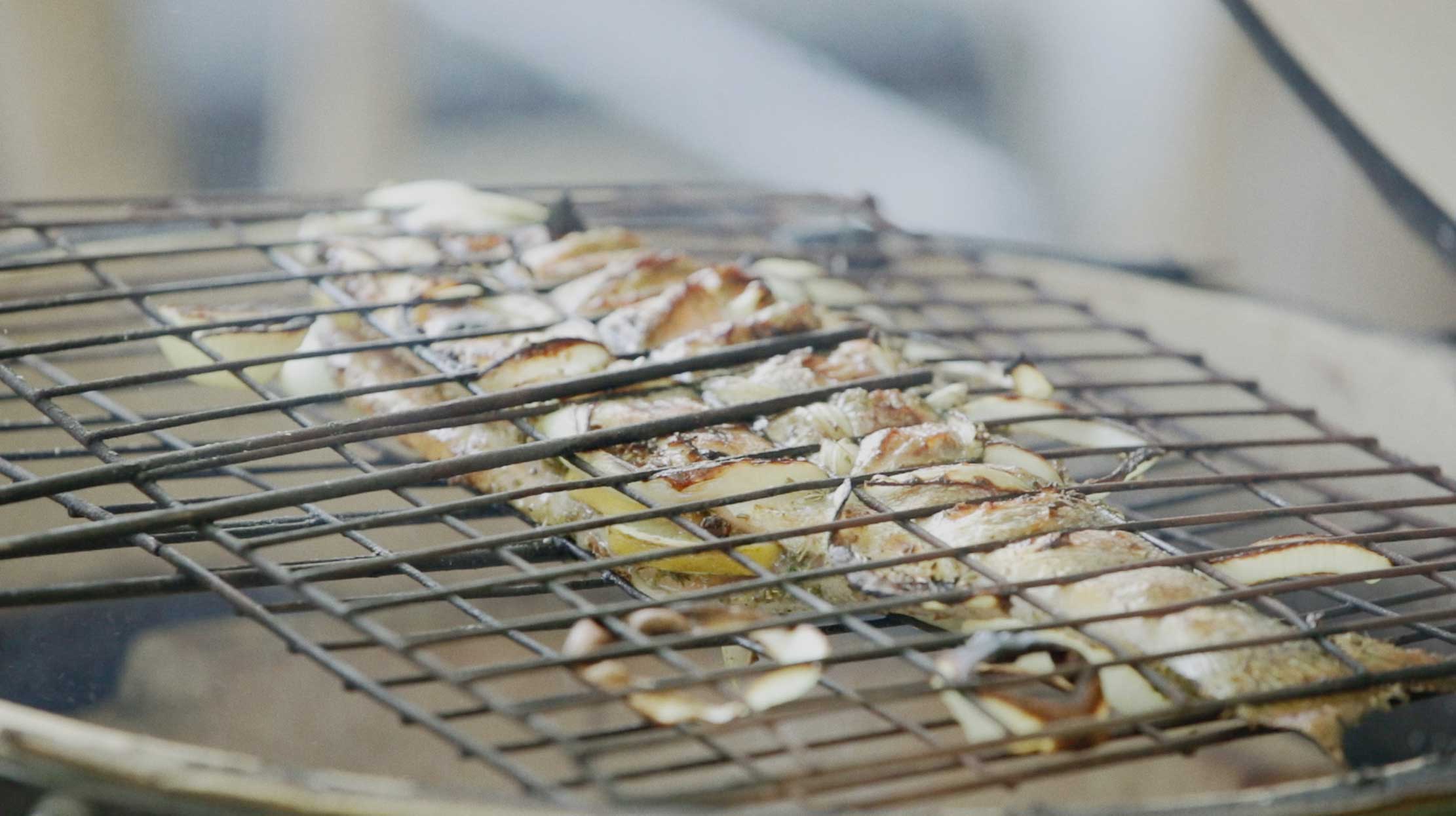 Reuben & Dale's ultimate holiday fish braai - Kin